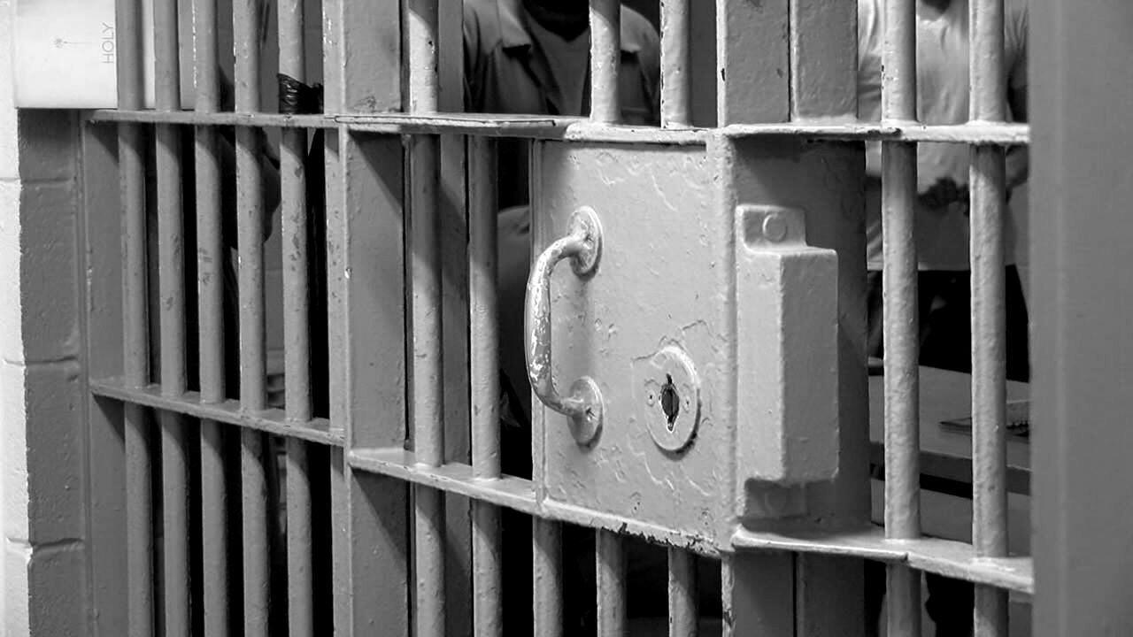 Convicted felon caught with gun after police chase sentenced to prison Convicted felon caught with gun after police chase sentenced to prison