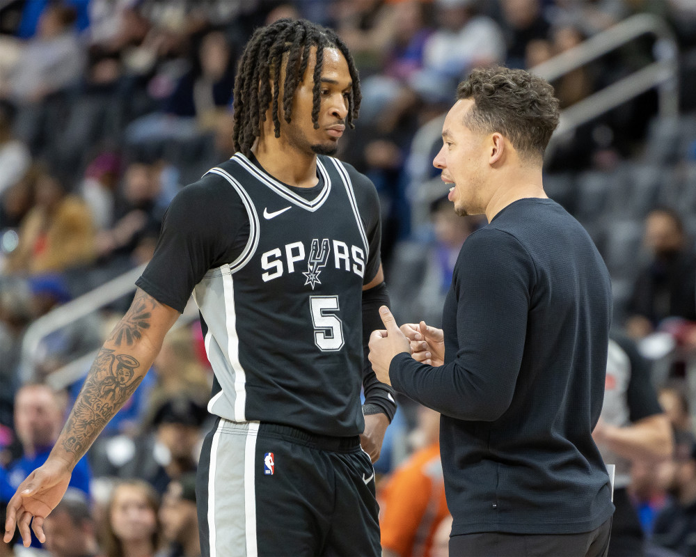 Spurs' Coach Mitch Johnson Justified Bizzare Lineup Move in Blowout Loss