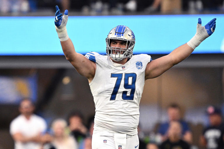 Ex-Detroit Lions DE John Cominsky announces medical retirement after ...