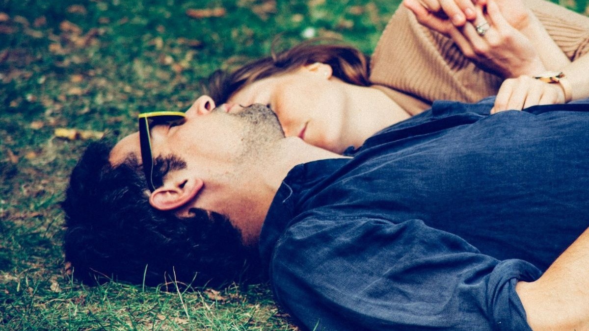 6 Attitudes That Make a Woman Feel Unloved, According to Psychology