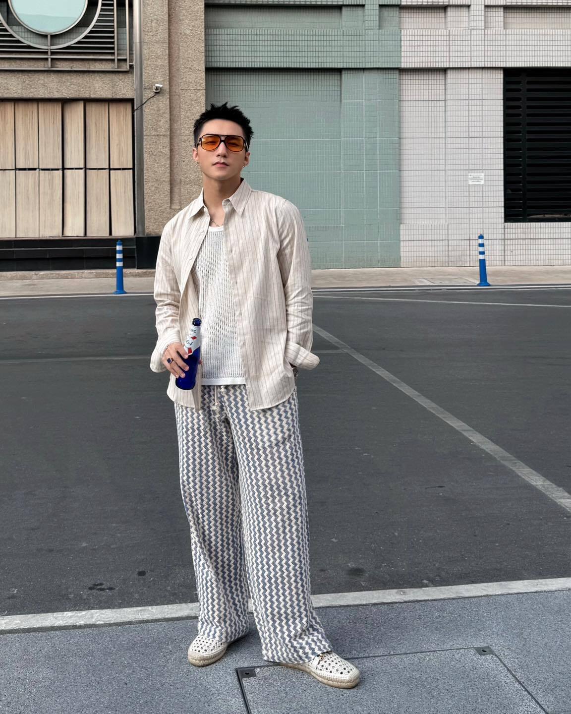 Sao Việt 1/4: Sơn Tùng M-TP lại 'gây bão', Huy Khánh gặp sự cố sức khoẻ