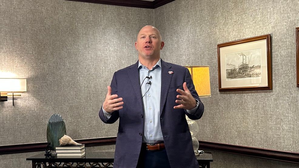 Coach Scott Cochran shares his story of addiction at Drug Education ...