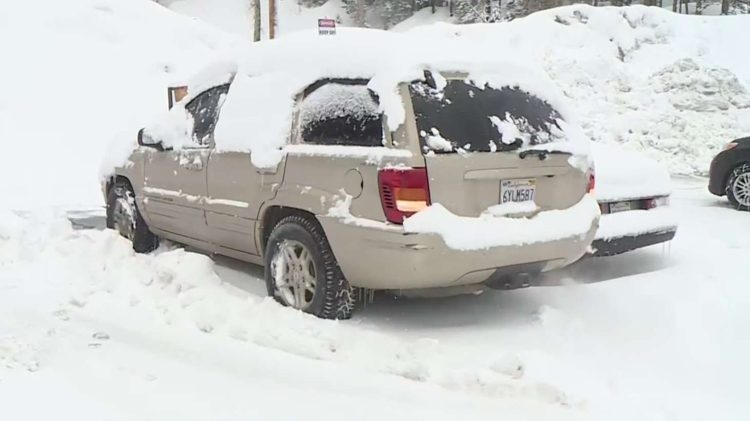 Northern California storm brings heavy spring snowfall to Sierra