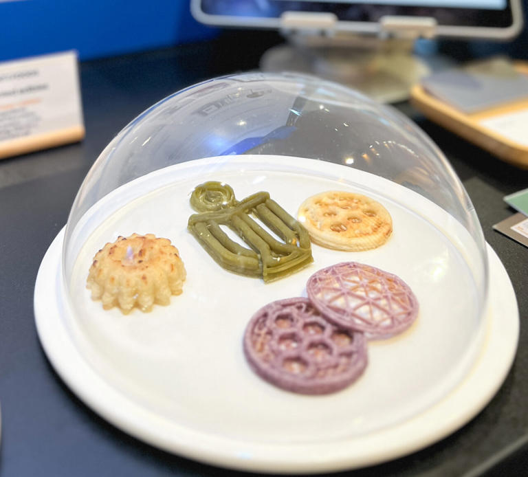 AI-enhanced 3D printing cooks food with infrared precision