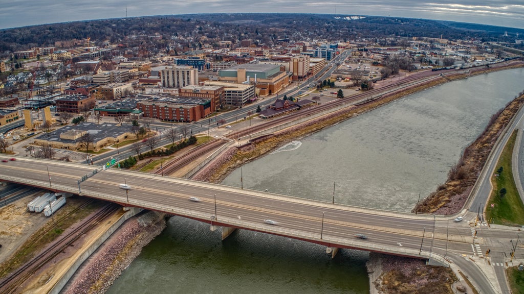 Minnesota State University student detained by ICE near Mankato campus