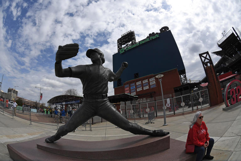 Brandon Graham and Saquon Barkley throw out the first pitch at the ...