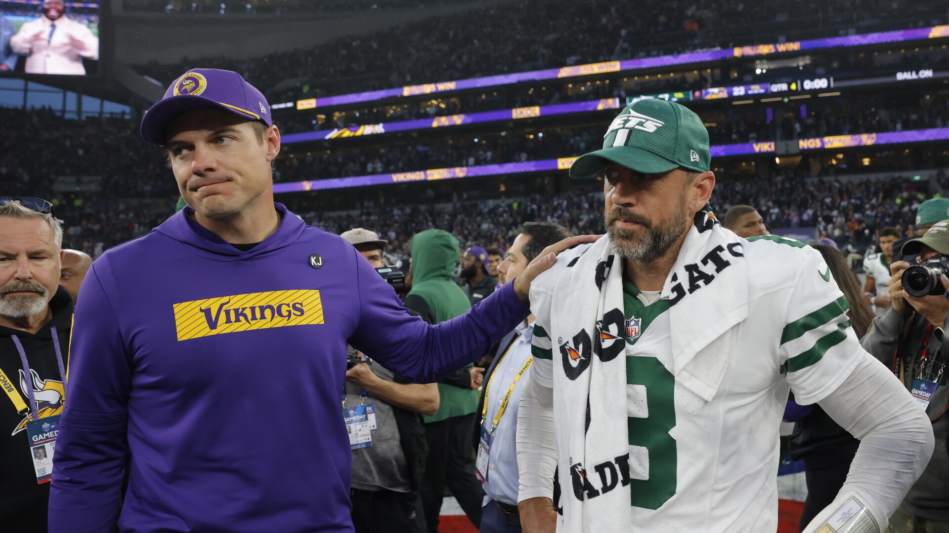 Kevin O'Connell: "Real dialogue" with Aaron Rodgers doesn't mean I ...