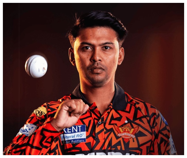 Meet Zeeshan Ansari, father works as a tailor, son made IPL debut for ...