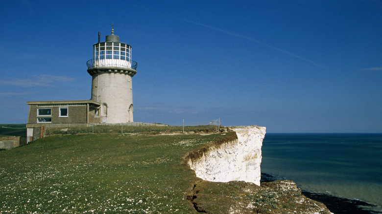 England's Historic Lighthouse Turned Cozy B&B Is A Serene Escape With ...