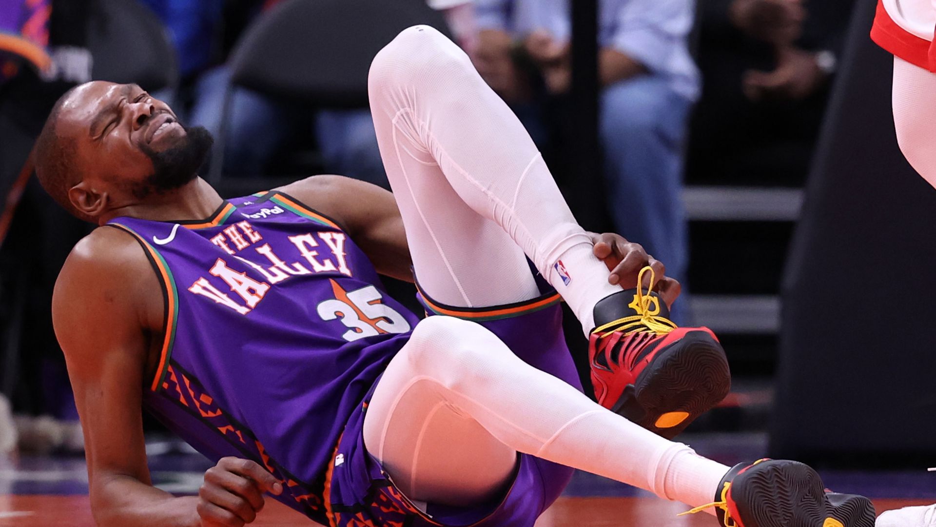 Shams: Kevin Durant expected to miss “at least” one week with ankle sprain