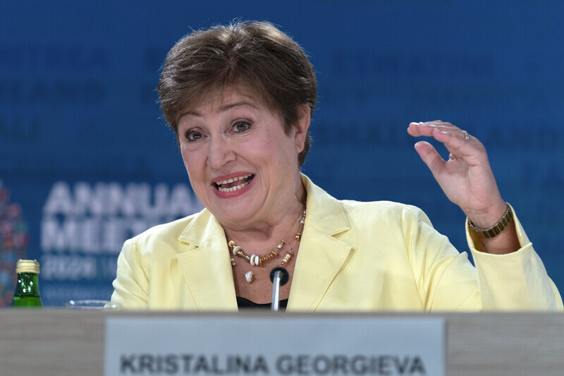 Trumpova cla nevedou k recesi, růst globální ekonomiky zpomalí, míní šéfka MMF