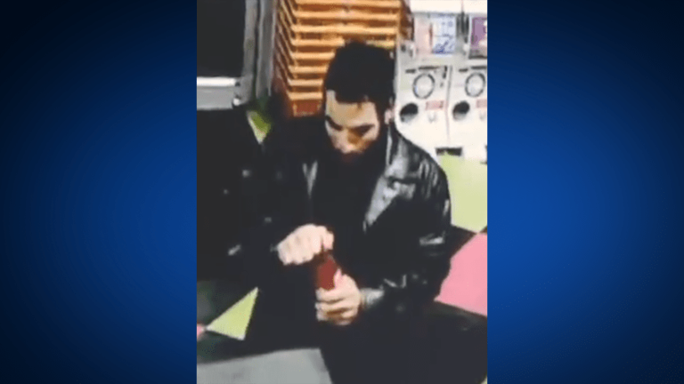 Apd Seeks Public Help Identifying Toy Joy Robbery Suspect