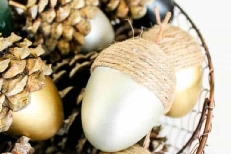 25 Crafts with Plastic Easter Eggs