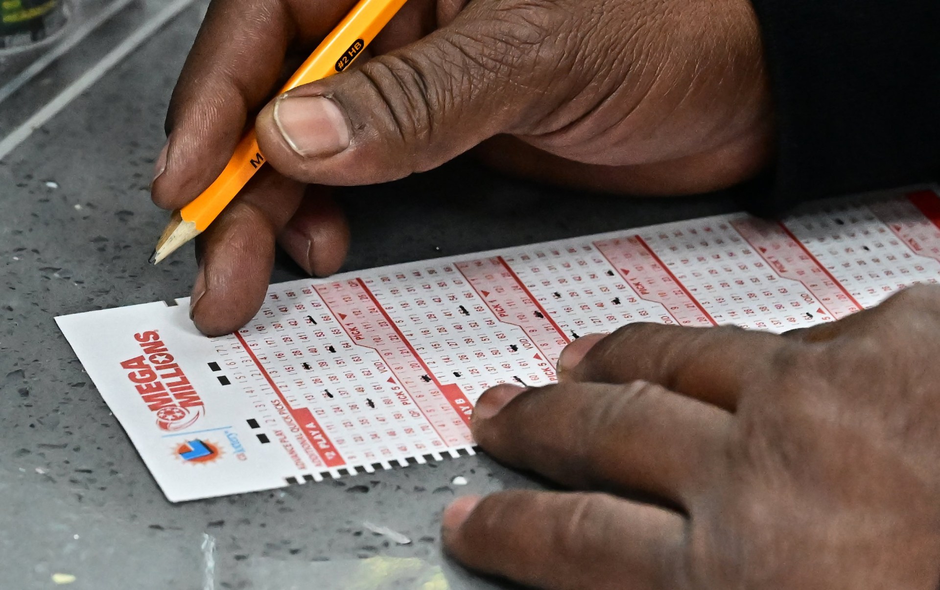 Hunt for $349,000,000 Mega Millions winner with prize unclaimed as ...