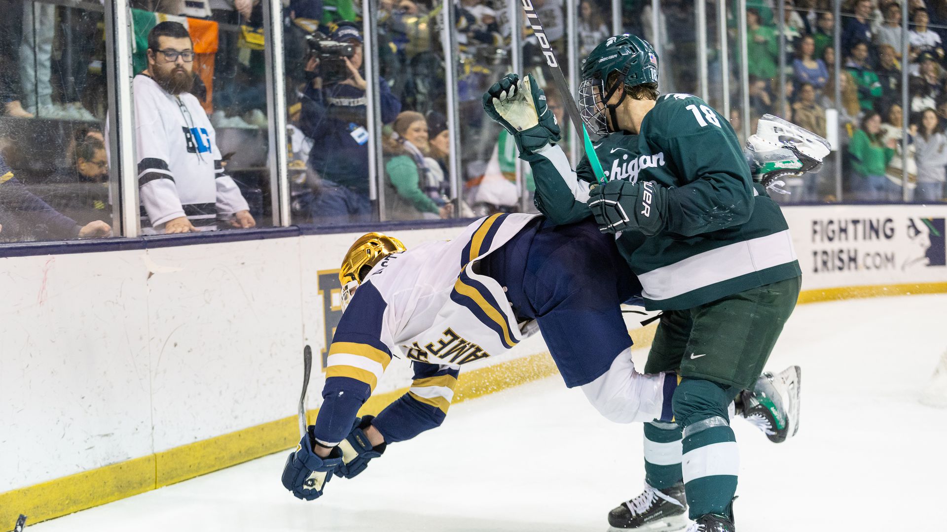 Islanders Sign NCAA Free Agent Joey Larson, Michigan State Forward