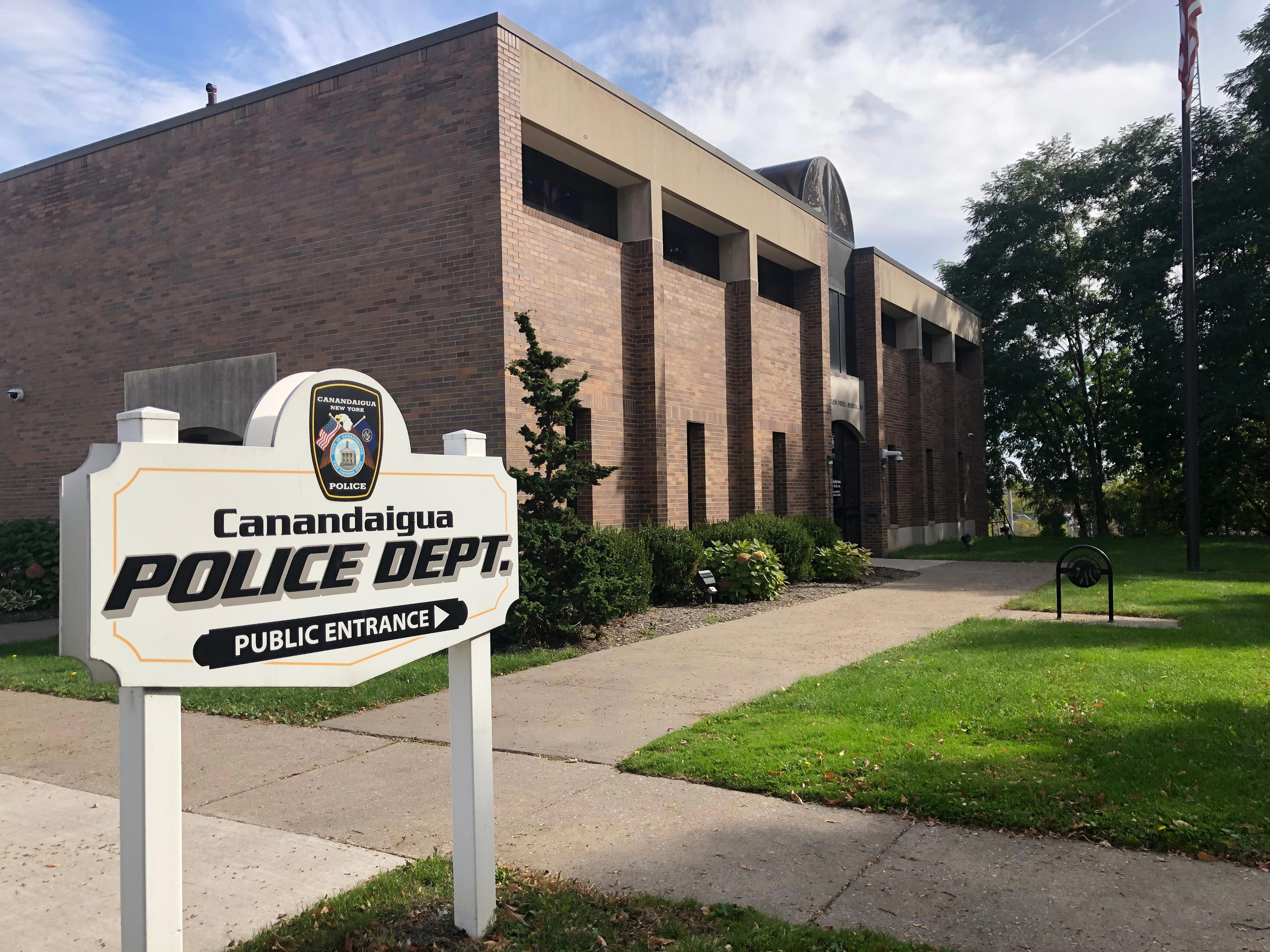 Canandaigua pit bull shot by police after attacking owner, lunging at ...