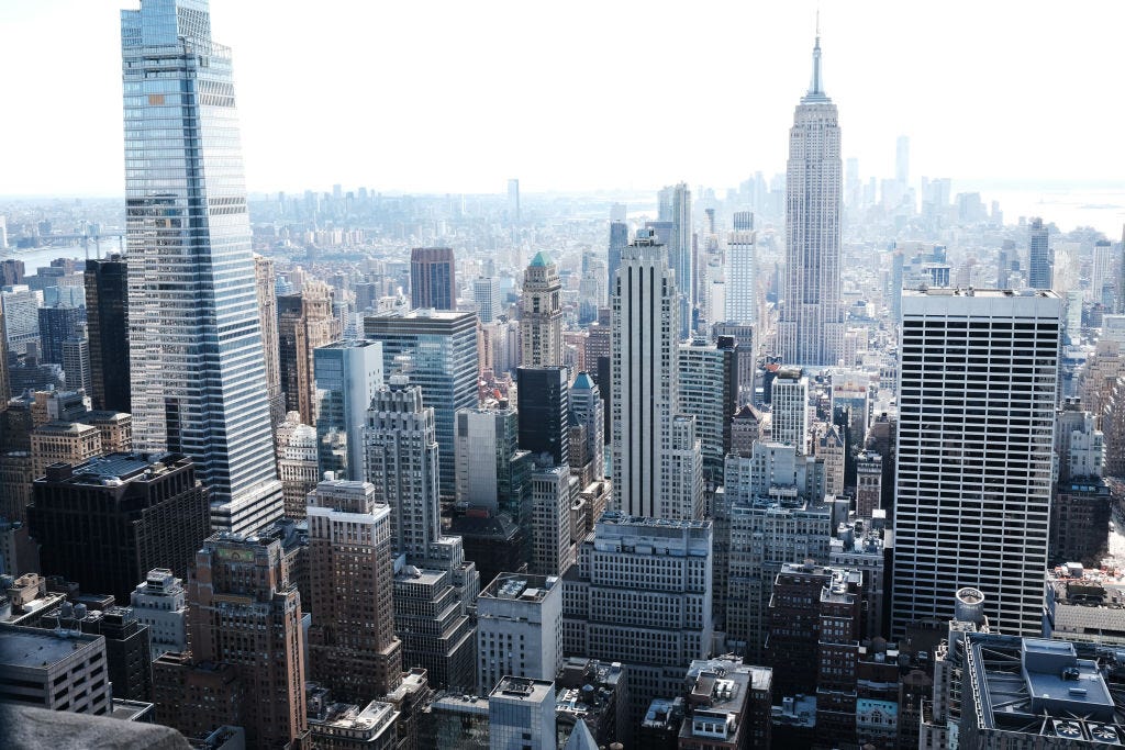 Manhattan return-to-office reaches 76% pre-pandemic levels, but hybrid ...