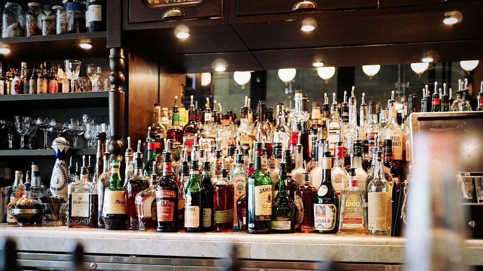 Madhya Pradesh liquor ban: Sale of alcohol prohibited in THESE cities ...