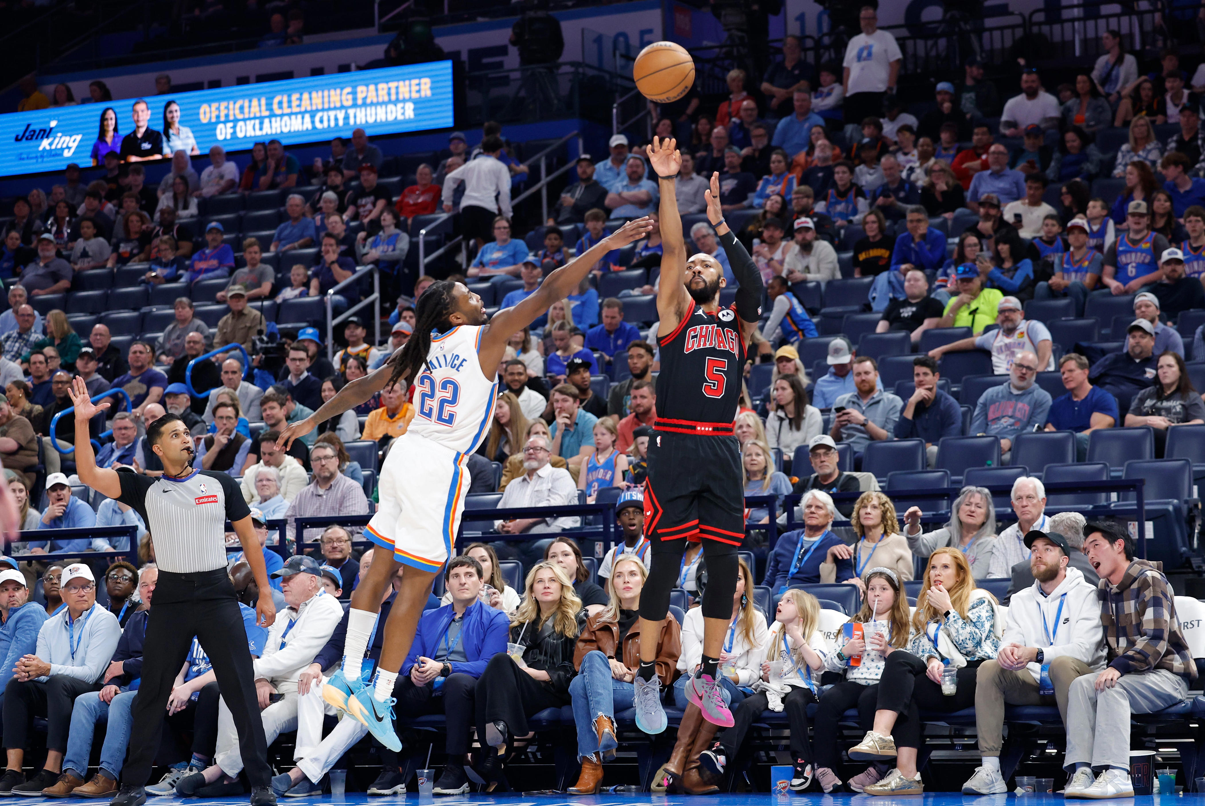 Photos: Best images from Thunder's 145-117 win over Bulls