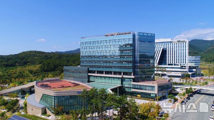 산단공, HUG와 산업단지 기반 지역균형발전 실현 추진