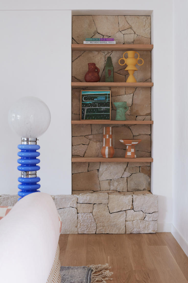 5 Decor Items You Need to Remove From Your Living Room — Designers Say ...