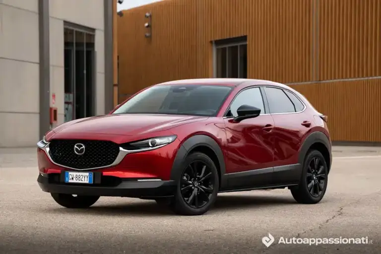 Prova Mazda CX-30: il 2.5 e-Skyactiv G è la voce fuori dal coro