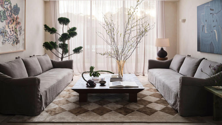 5 Decor Items You Need to Remove From Your Living Room — Designers Say ...