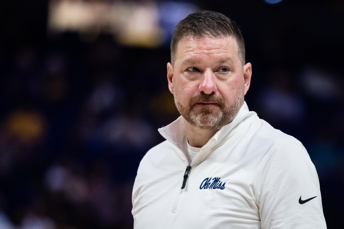 Ole Miss Basketball Finalizes Roster With All-American Transfer