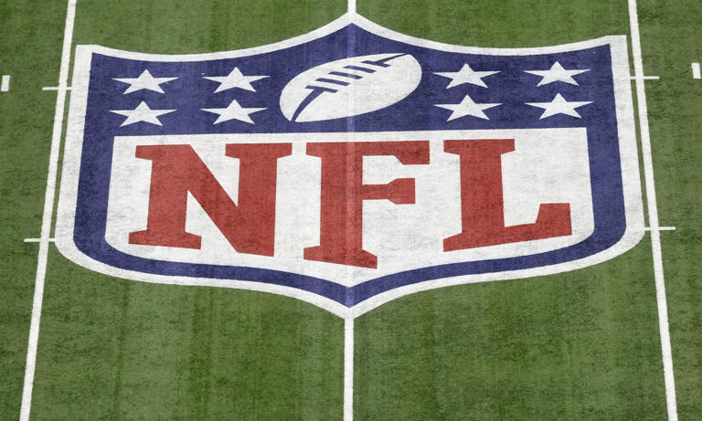 NFL defensive star John Cominsky retires at just 29 after only six ...