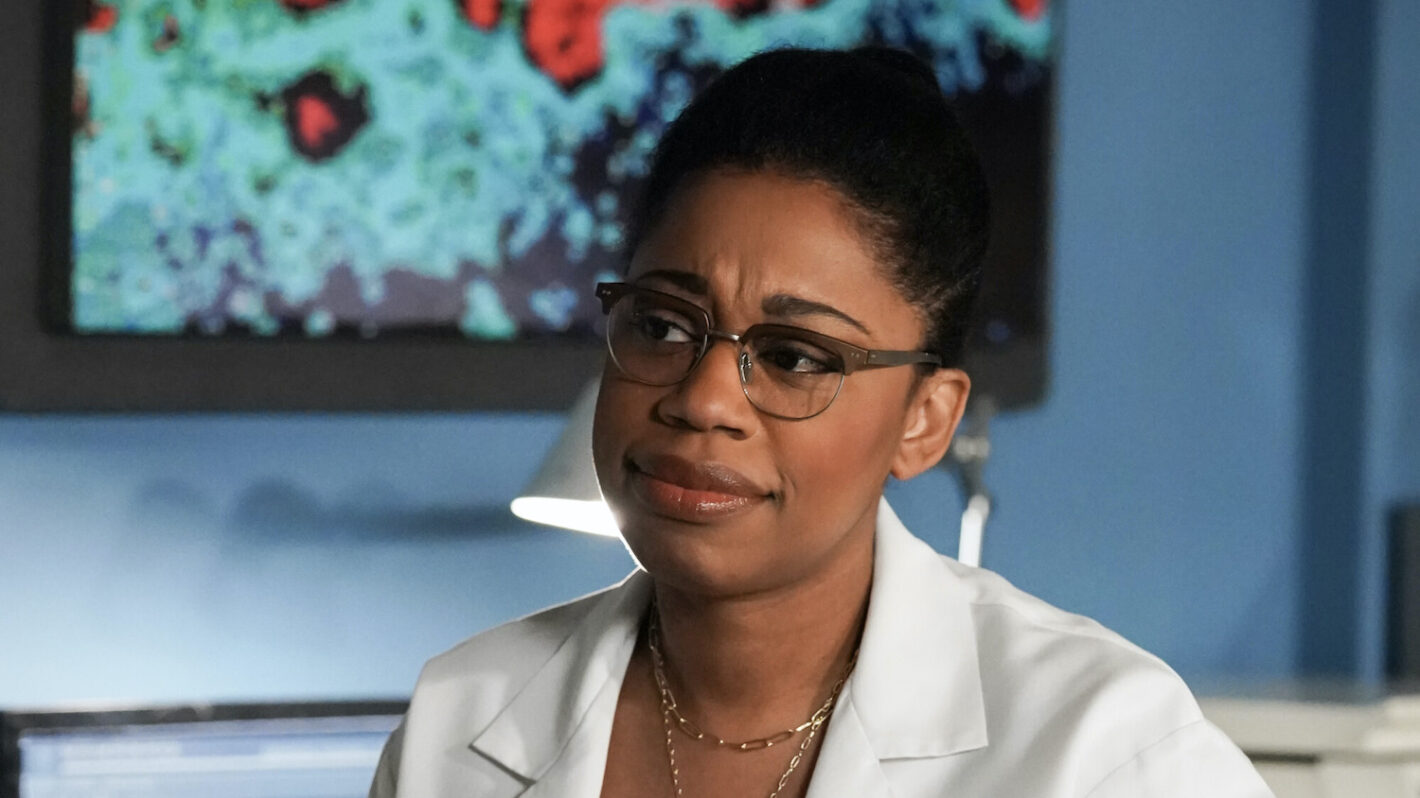 Diona Reasonover Talks Kasie’s Flirtation and Torres’ Romance on ‘NCIS’