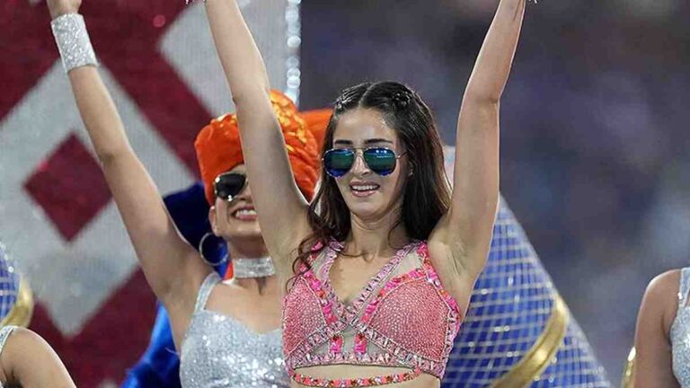 Ananya Panday’s killer moves will leave you breathless! Watch her dance to What Jhumka at MI vs ...