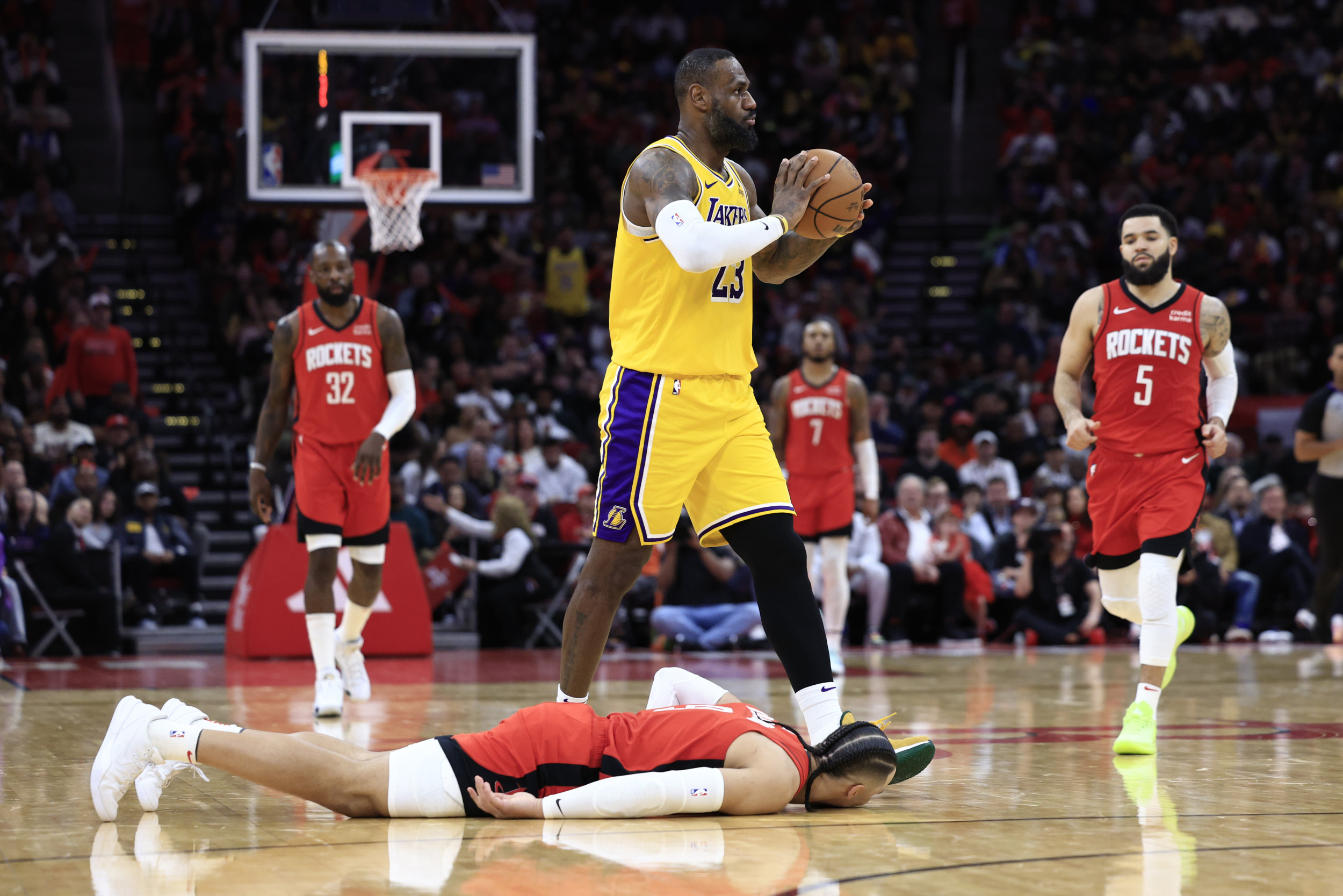 Lakers Injury Report: LeBron James Status Revealed vs Rockets