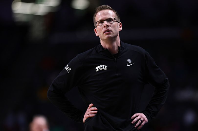 Hailey van Lith and Mark Campbell moment spotted as TCU star gets ...