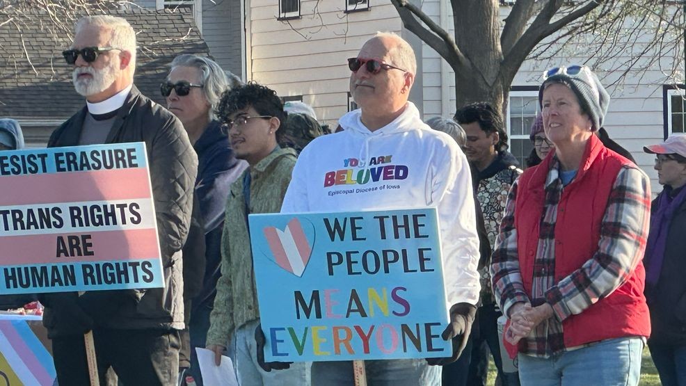 International Transgender Day of Visibility: Iowa City rally brings ...
