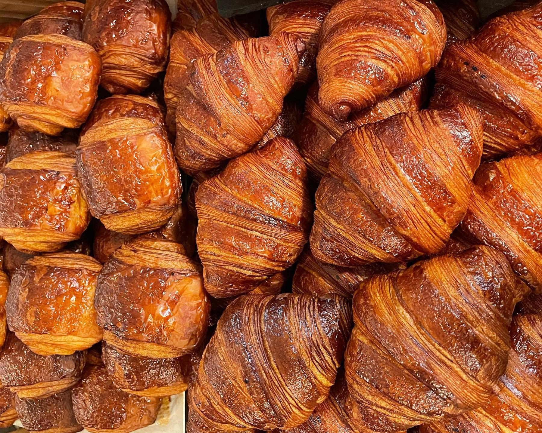 The long queues are worth it! 'Cult status' Harborough bakery named as ...