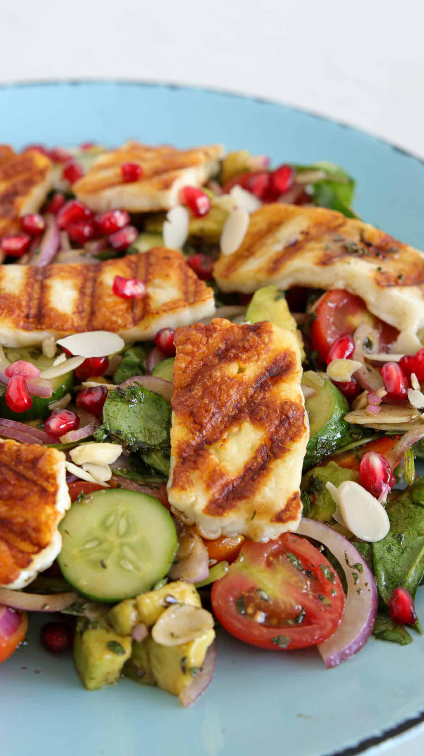 Tasty Grilled Halloumi Salad