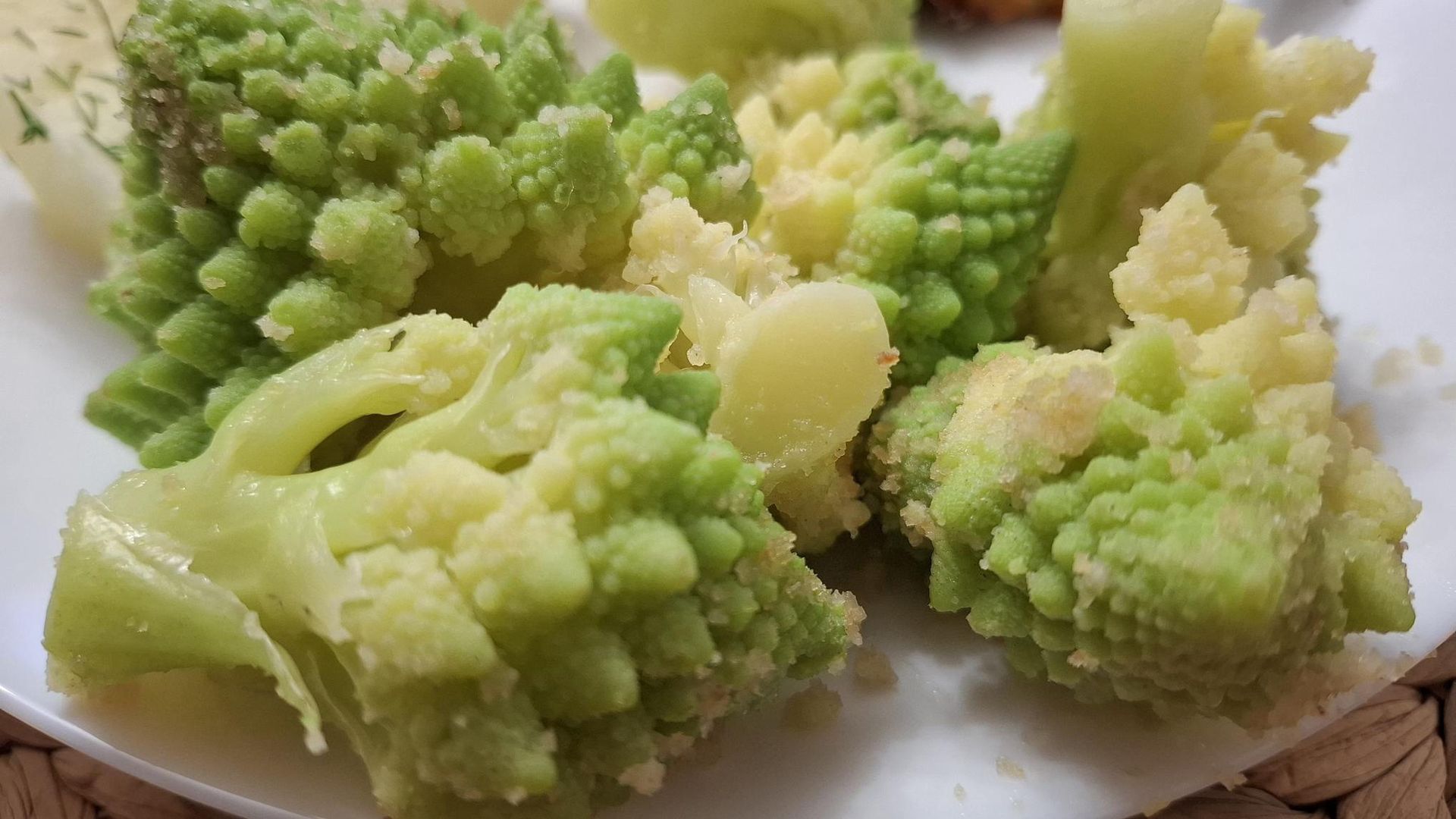 Gotuję zamiast zwykłego kalafiora i polewam bułką tartą. Jelita pracują ...