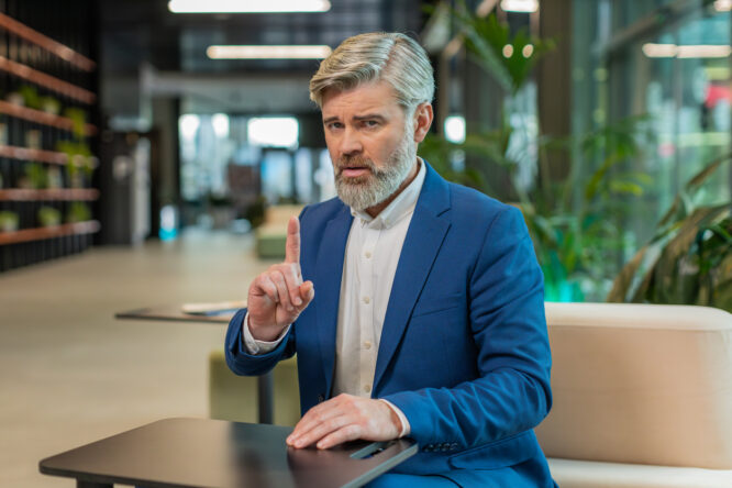 How To Deal With Pushy People When You’re An Introvert