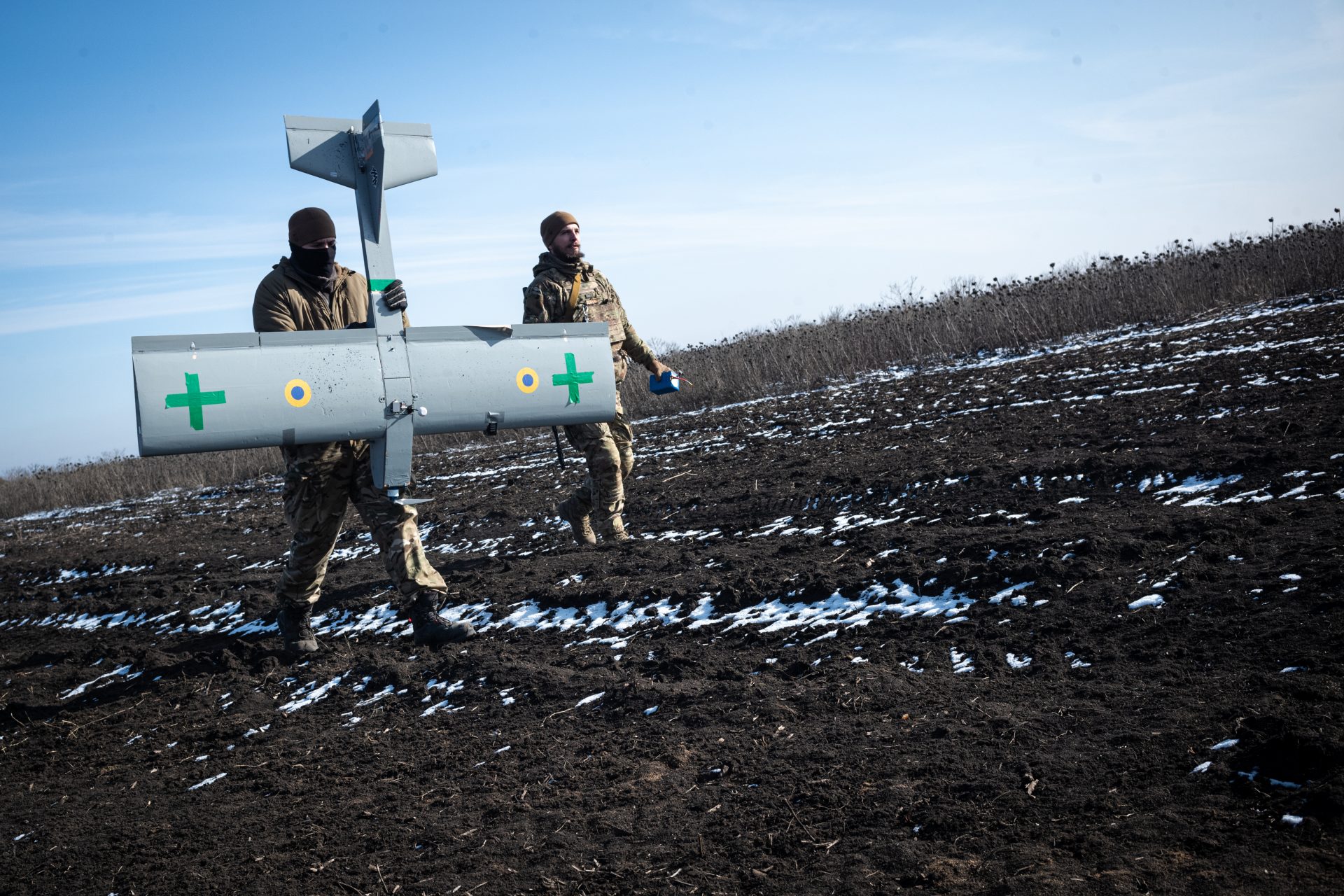 Combat footage captures strange Ukrainian tactics on the frontlines