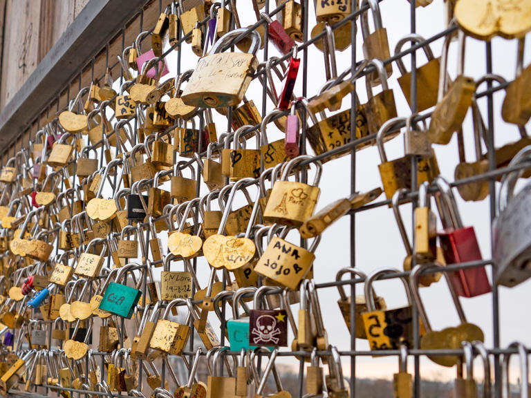 Locals Are Sharing The Number One Tourist Mistake They See People ...