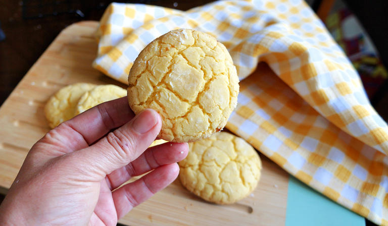 20 Cake Mix Desserts That Are Perfect for Spring