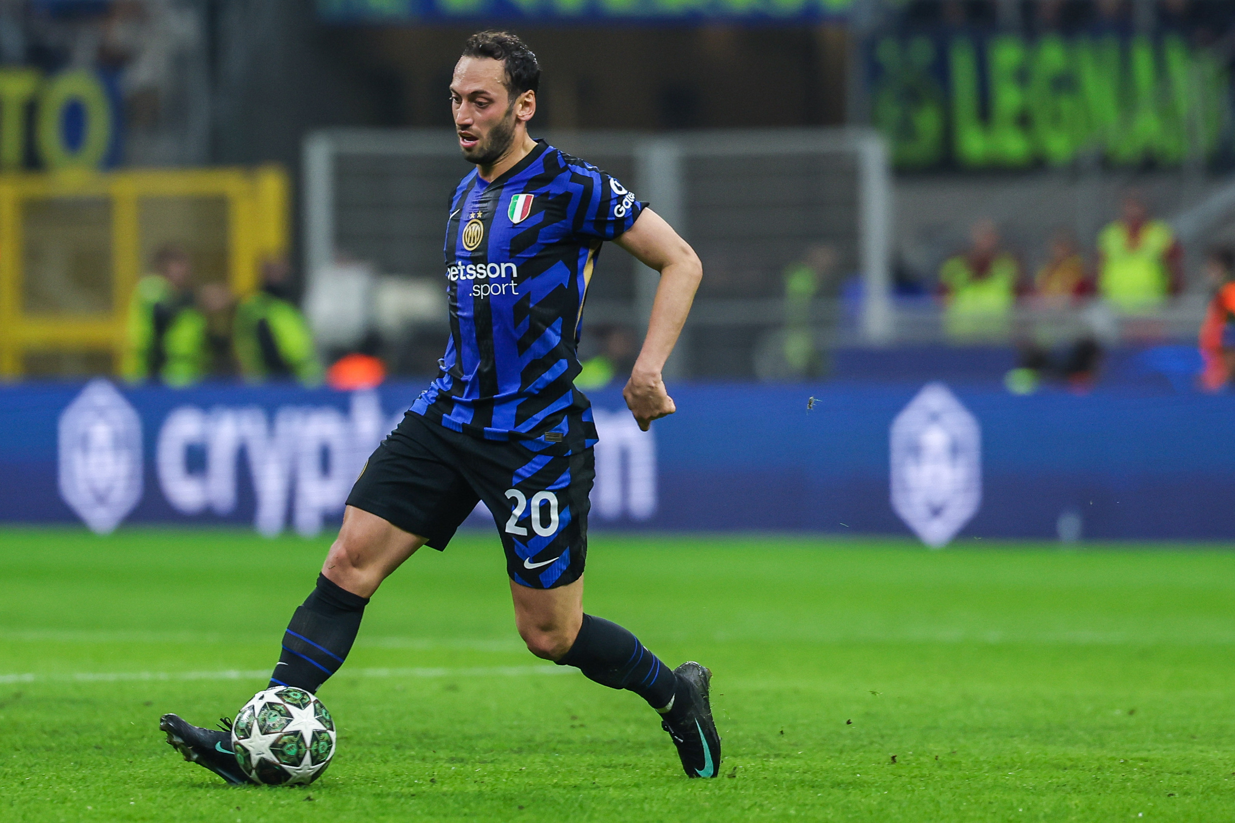 Man United planning onslaught on self-declared ‘best playmaker in the ...