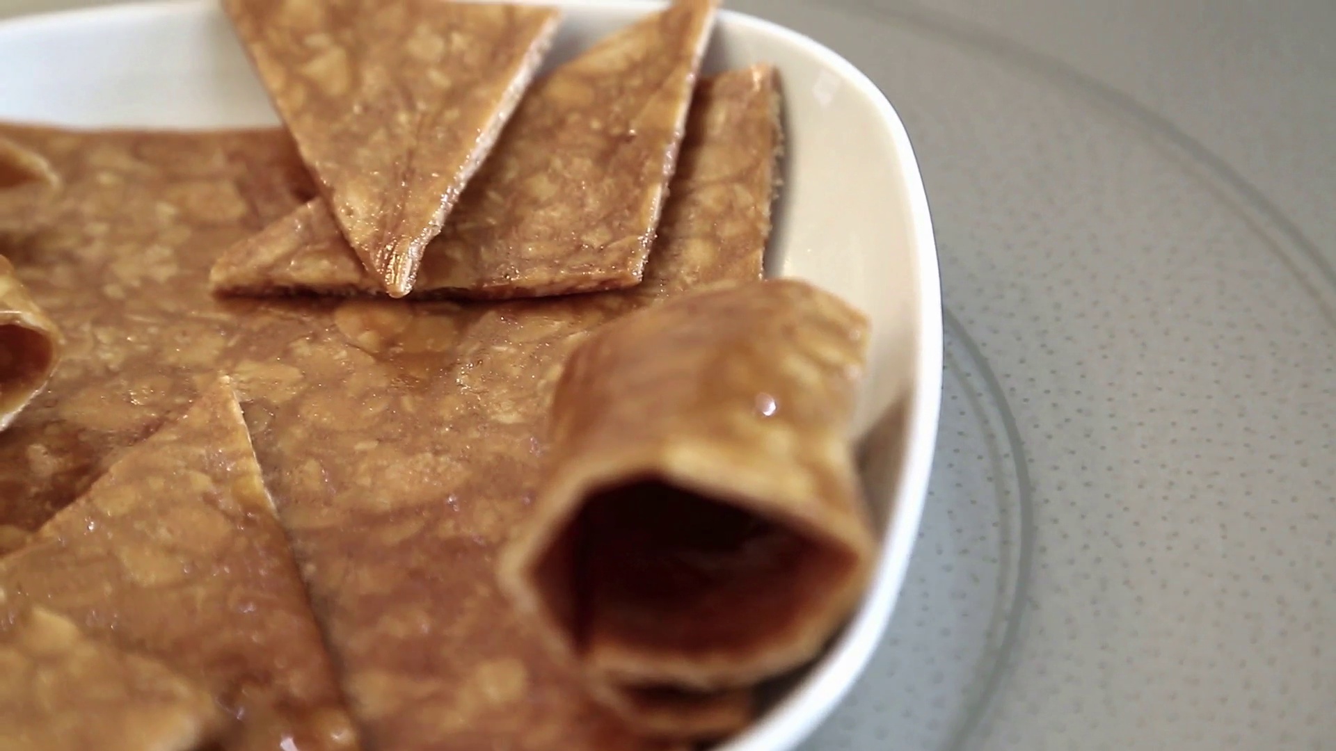 Comment faire de la nougatine pour décorer vos desserts ? – Gourmand