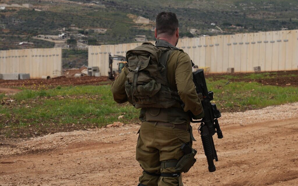 Comptroller says he warned of poor defenses on northern border months ...