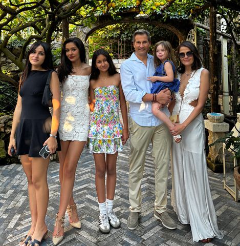 Patients Like Olivia Munn and Florence Pugh Are Devoted to Her. Meet ...