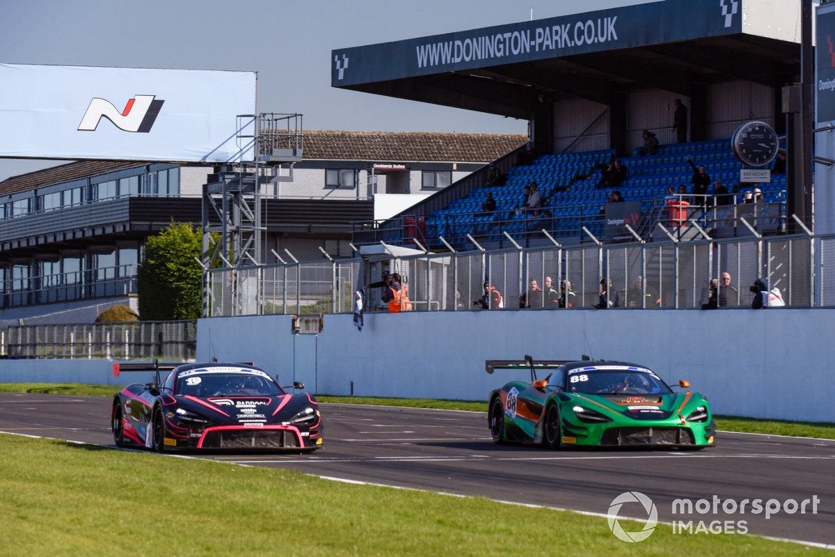 New GT Cup format produces close races between GT3 crews