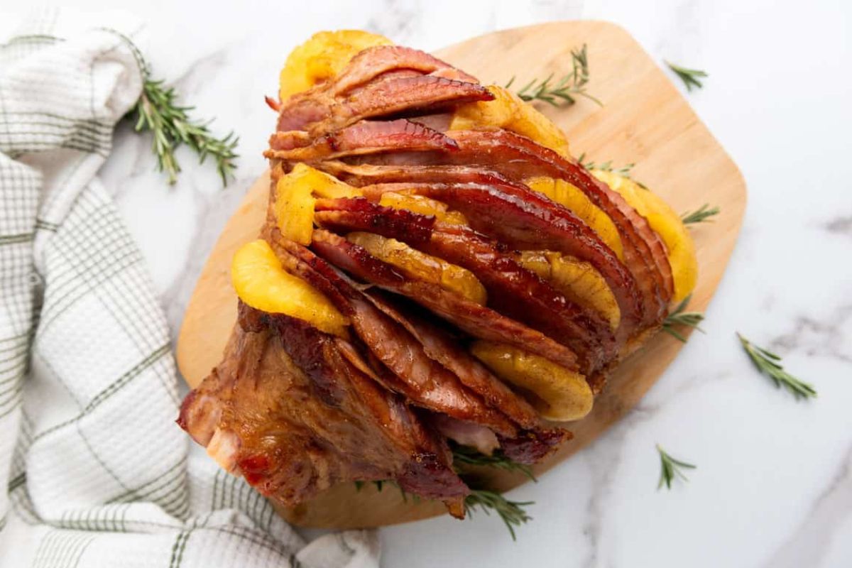 These 17 Easter Hams Deserve Their Own Spotlight