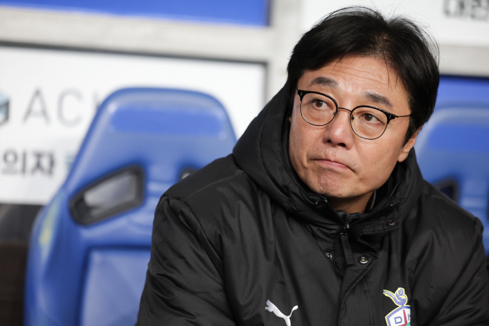 Daejeon coach Hwang Sun-hong, who caught a big fish in Ulsan, scored ...