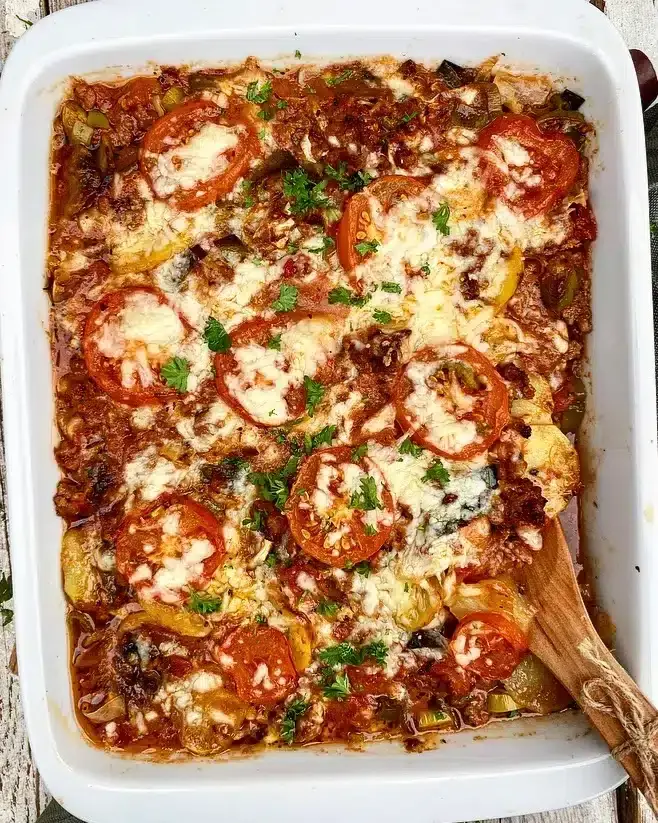 This Oven-Baked One-Pot Dish Has Everything You Need – Simple, Hearty ...