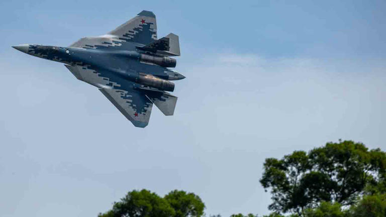 Su-57E in Brazil: Rosoboronexport presents fifth-generation fighter at ...